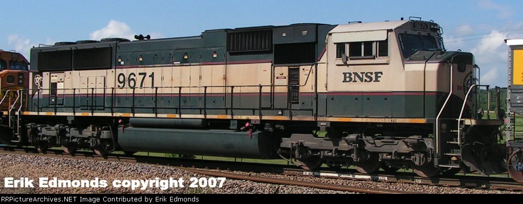 BNSF 9671